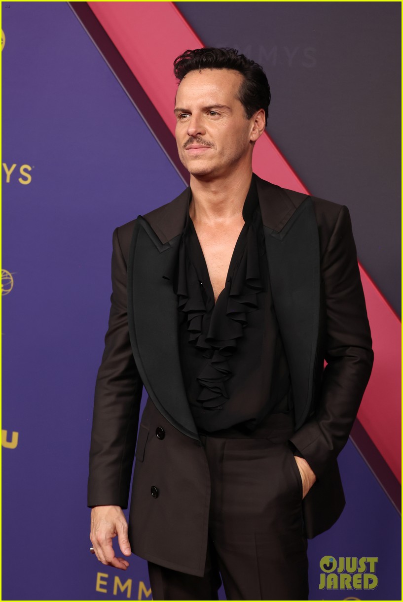 Andrew Scott & Dakota Fanning Bring 'Ripley' to Emmy Awards 2024: Photo ...