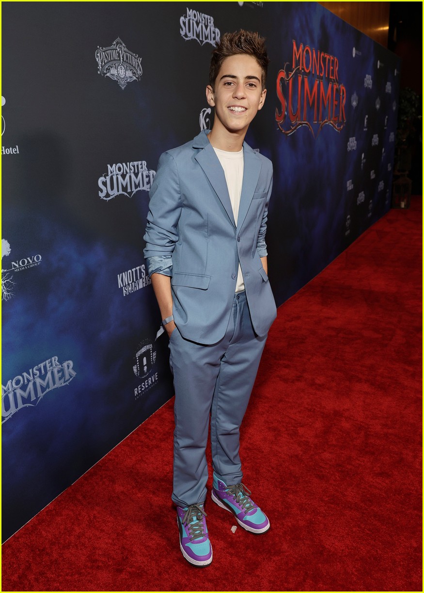 Selena Gomez Supports David Henrie at Premiere For His New Directorial ...