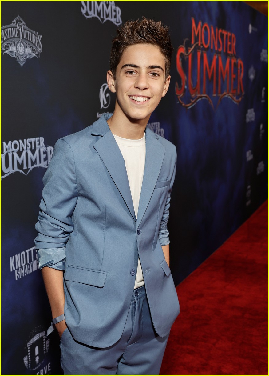 Selena Gomez Supports David Henrie at Premiere For His New Directorial ...