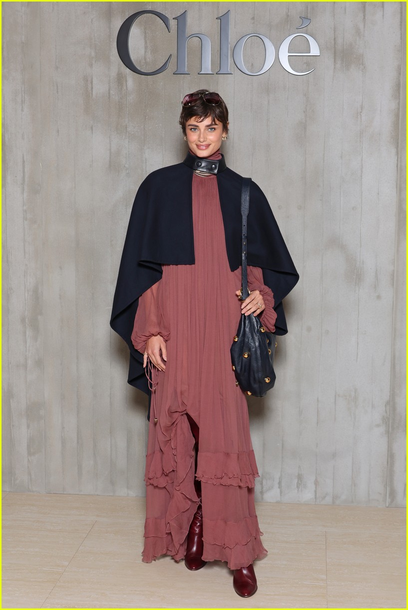 Selma Blair Twins with 13-Year-Old Son Arthur at Chloe Fashion Show in ...