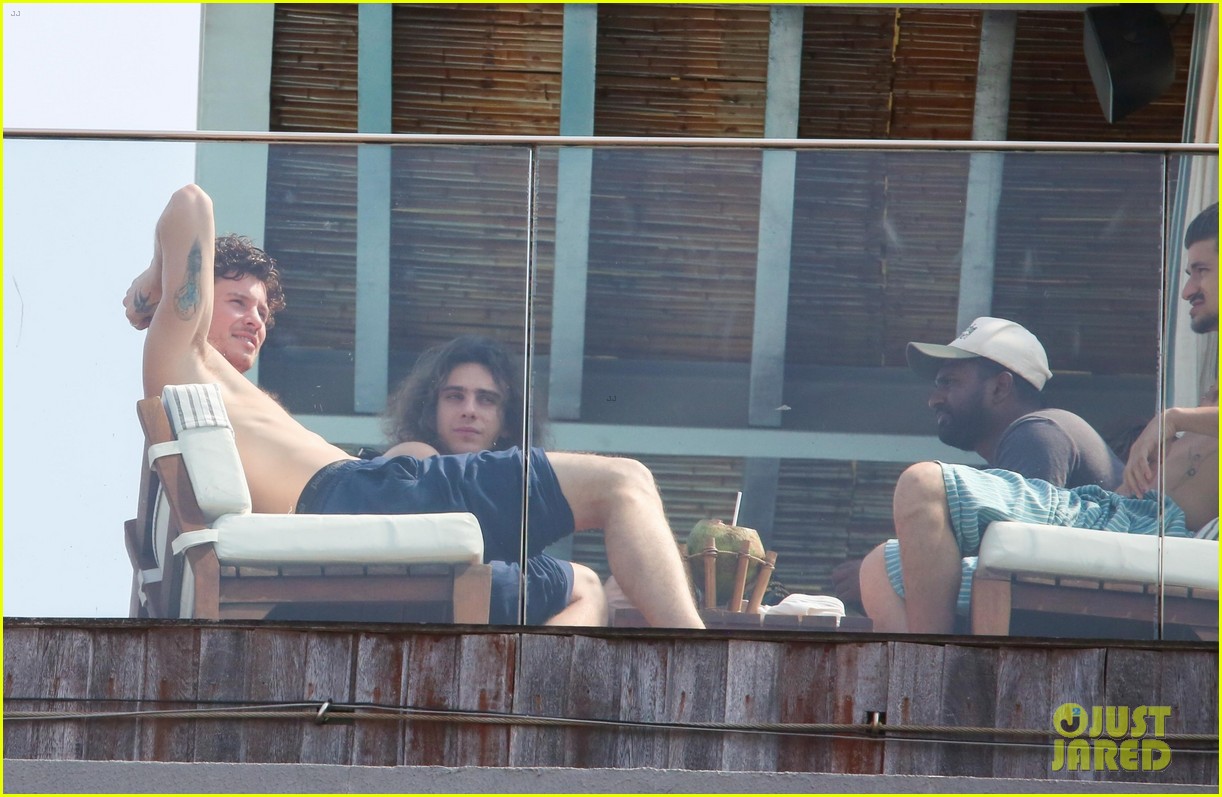 Shawn Mendes Touches Down in Rio, Chills Shirtless by the Pool at His ...