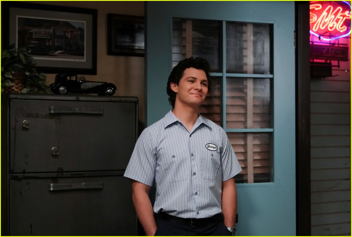 'Georgie & Mandy’s First Marriage' Trailer Revealed - Learn More About the 'Young Sheldon ...