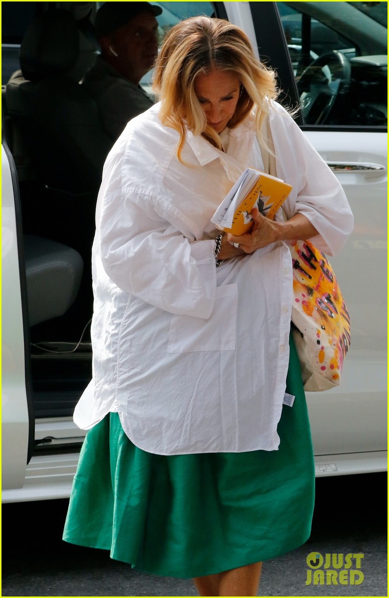 'And Just Like That' Season 3 Set Photos Might Reveal Major Spoiler ...