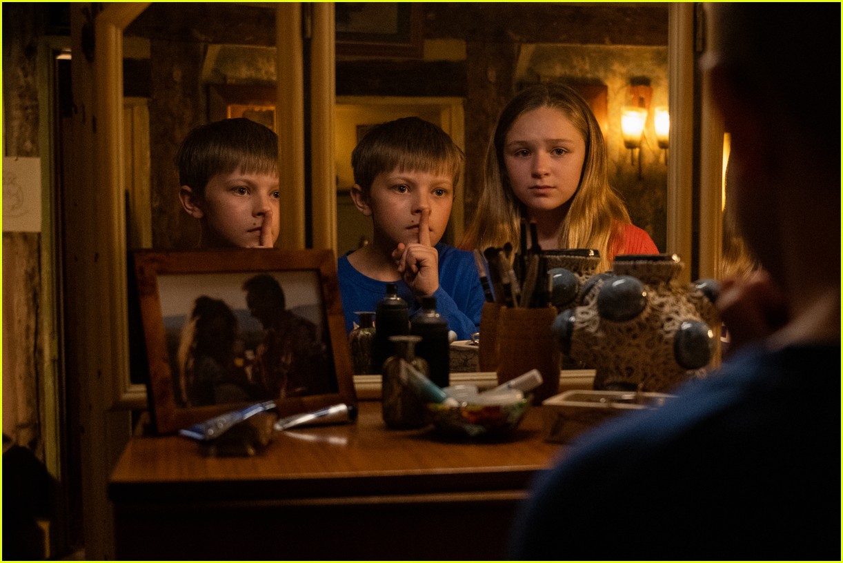 'Eternal Flame' Song: 'Speak No Evil' Director Explains Why It Was Used ...