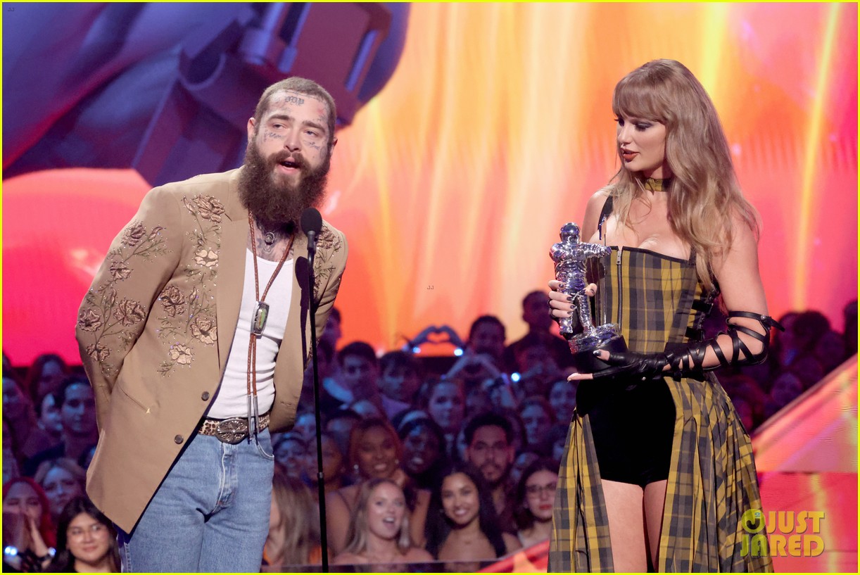 Taylor Swift Remembers 9/11 in First VMAs Acceptance Speech, Says ...