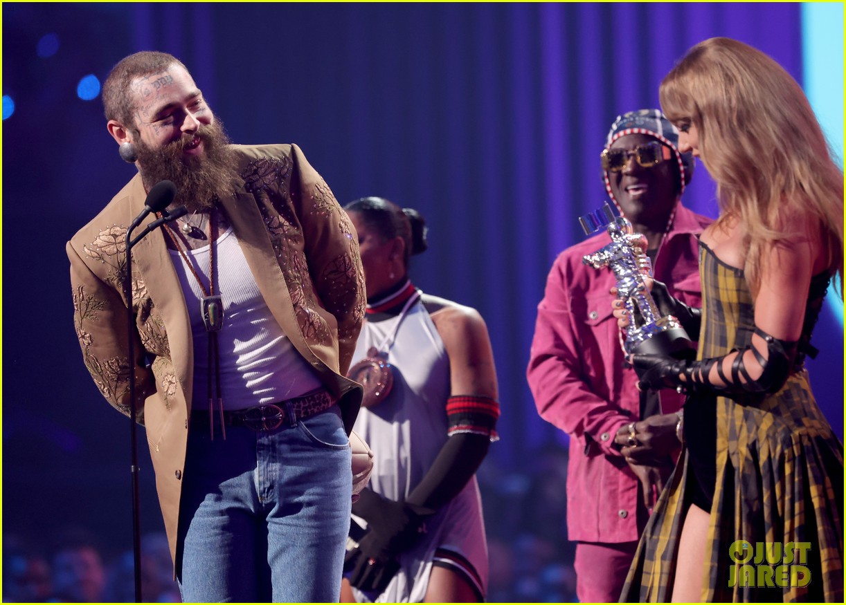 Taylor Swift Remembers 9/11 in First VMAs Acceptance Speech, Says ...