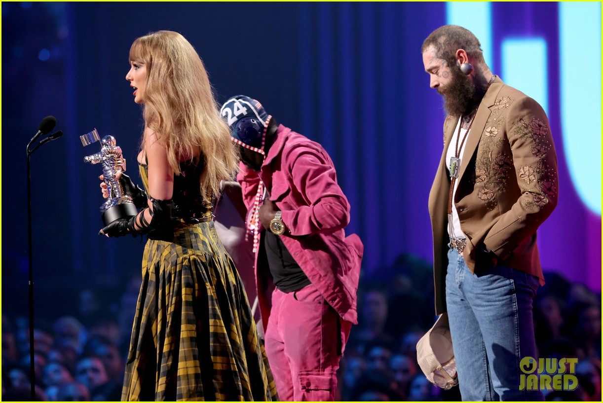 Taylor Swift Remembers 9/11 in First VMAs Acceptance Speech, Says ...