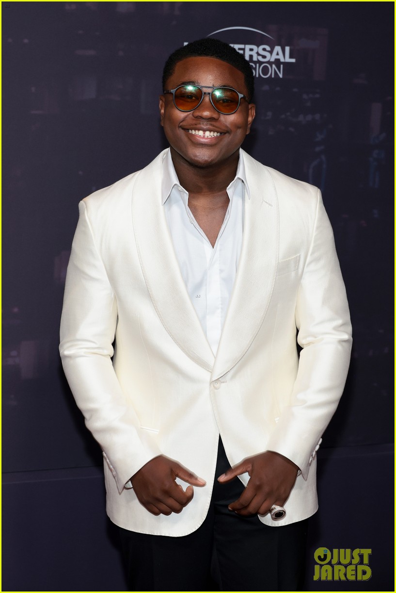 Kevin Hart, Taraji P. Henson, & More Step Out for 'Fight Night: The ...