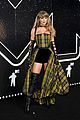Taylor Swift Rocks Plaid Dress on VMAs 2024 Red Carpet - See Every Photo: Photo 5073567 | Taylor ...