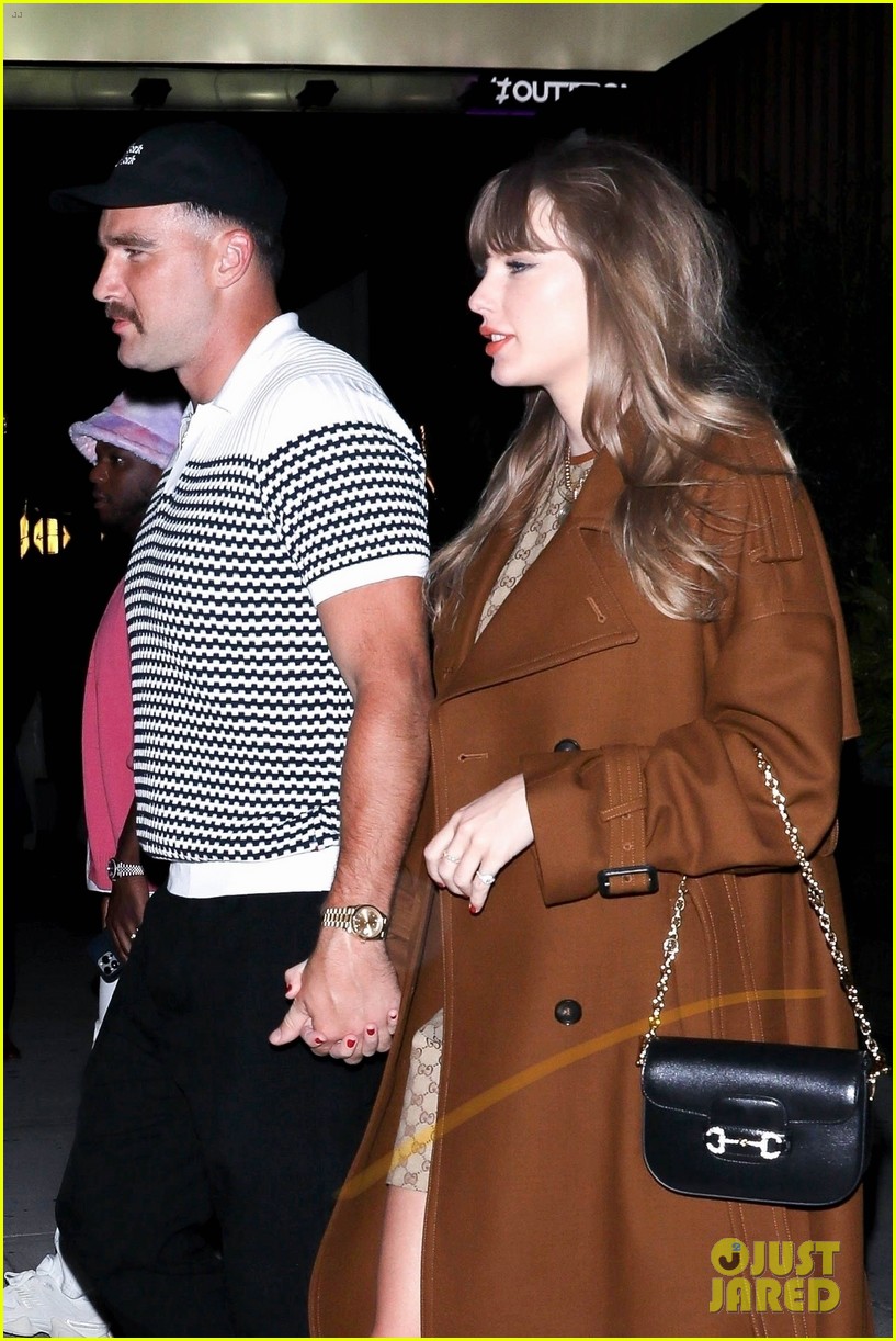 Taylor Swift & Travis Kelce Have Night Out With Patrick & Brittany ...