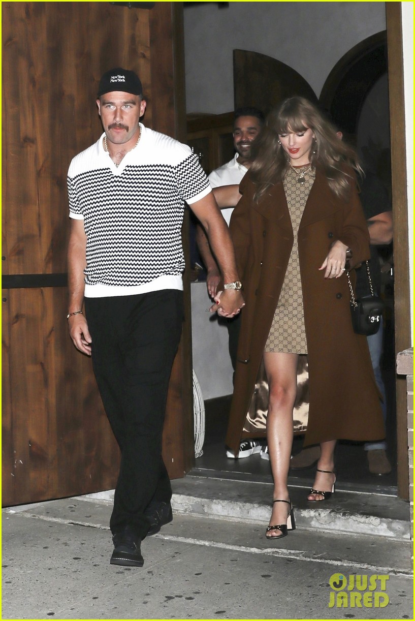 Taylor Swift & Travis Kelce Have Night Out With Patrick & Brittany ...