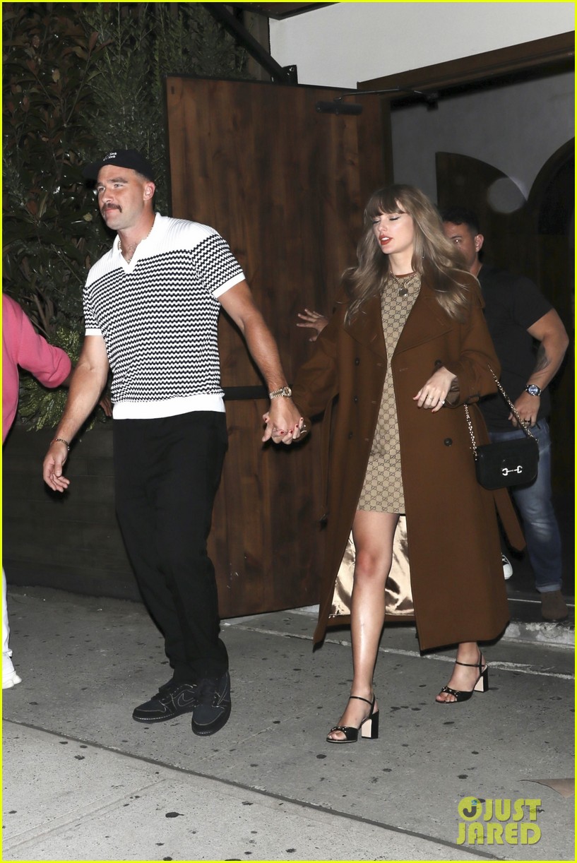 Taylor Swift & Travis Kelce Have Night Out With Patrick & Brittany ...