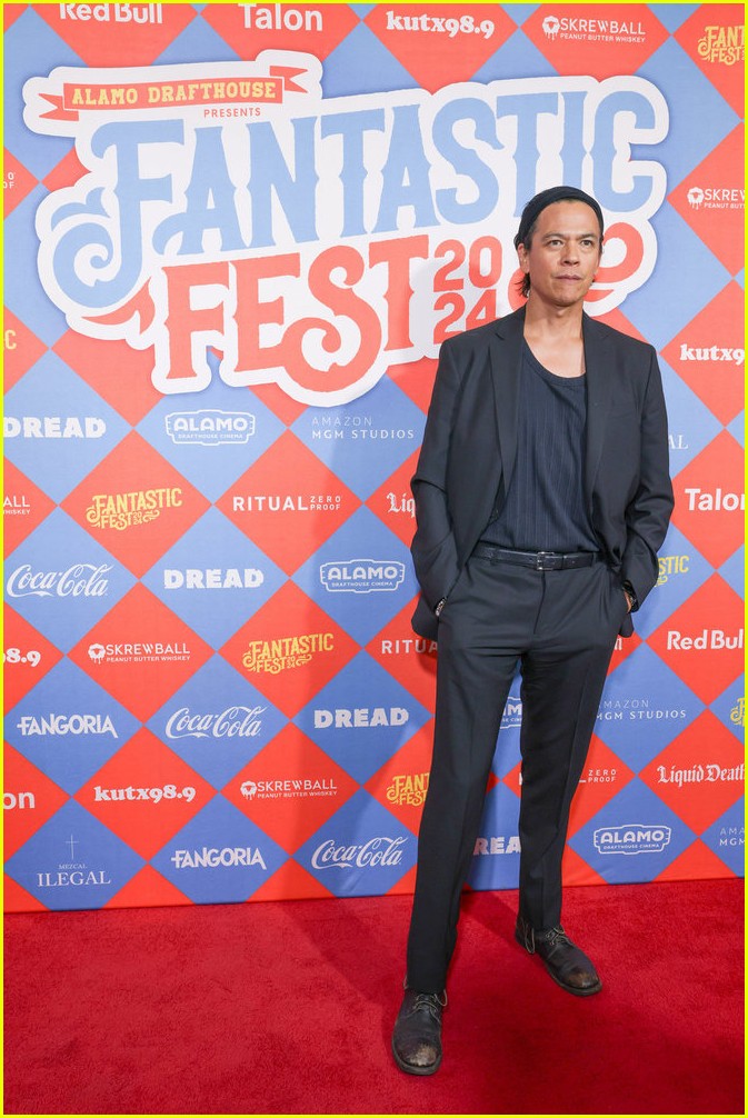 'Teacup' Trailer Debuts: Yvonne Strahovski & Scott Speedman On High ...