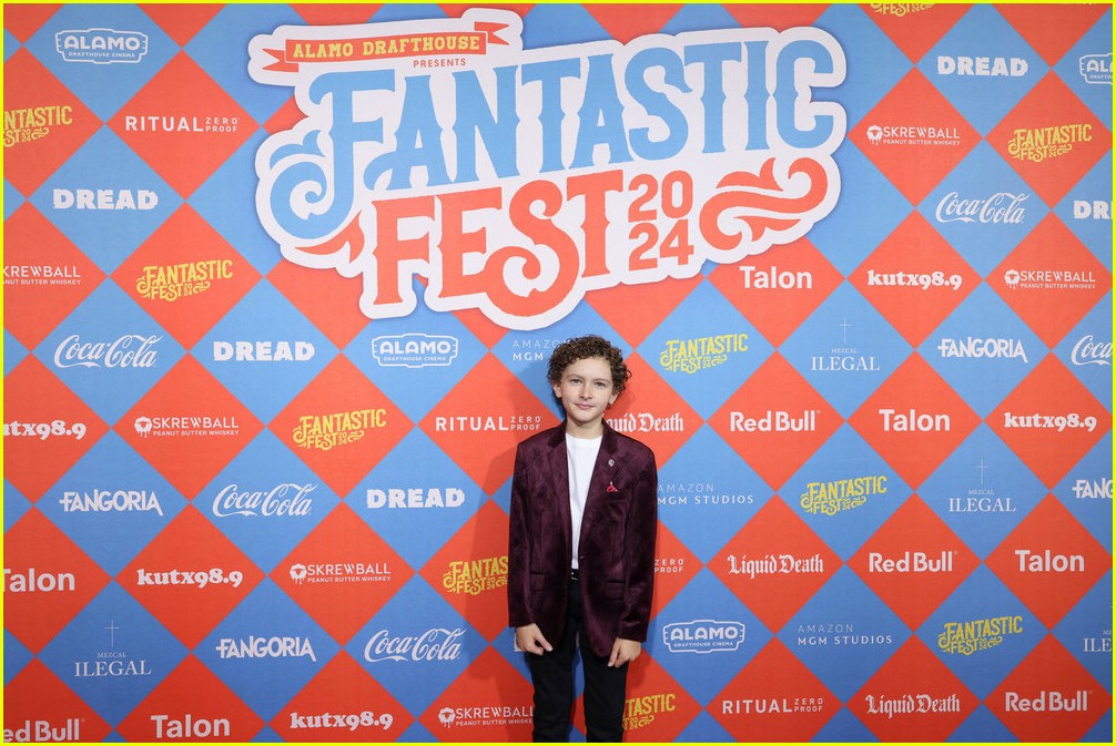 'Teacup' Trailer Debuts: Yvonne Strahovski & Scott Speedman On High ...