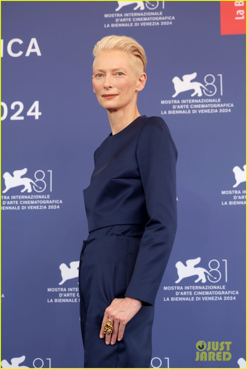 Julianne Moore & Tilda Swinton Hold Hands at 'The Room Next Door ...