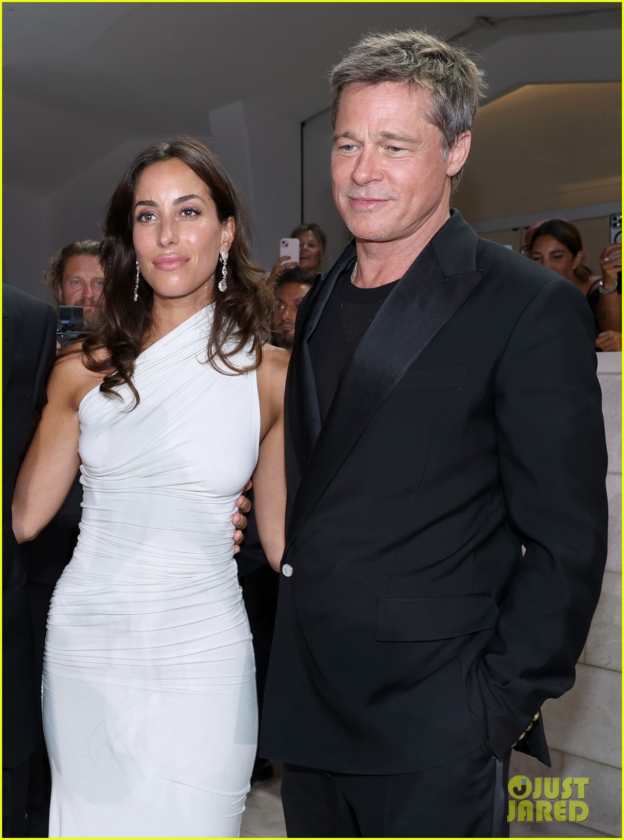 Brad Pitt & Ines De Ramon Make Public Debut at 'Wolfs' Venice Film Festival Premiere With George ...