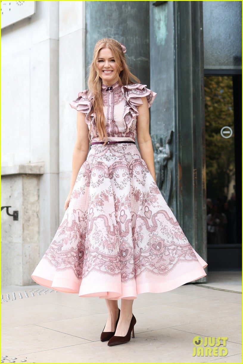 Emma Roberts, Isla Fisher, & More Look Pretty at Zimmermann Fashion ...