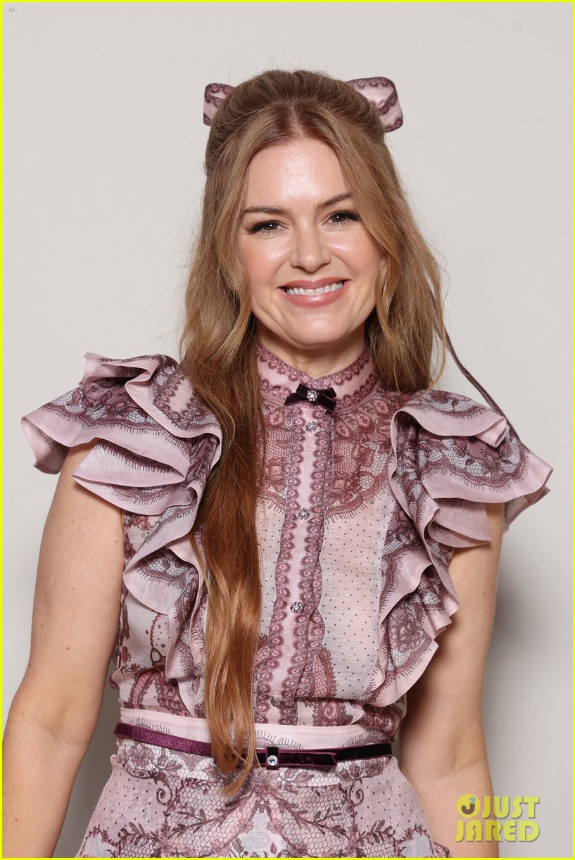 Emma Roberts, Isla Fisher, & More Look Pretty at Zimmermann Fashion ...