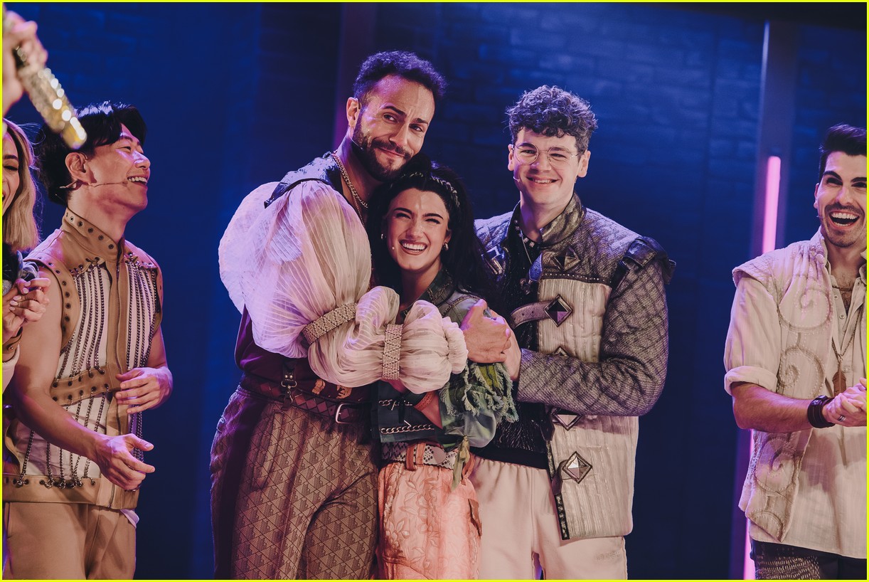 Alison Luff, Charli D'Amelio & More Make Their Debuts In '& Juliet' On ...