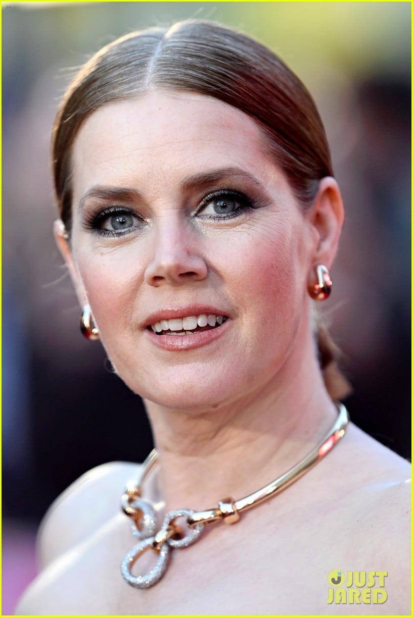 Amy Adams Says Her Dance Background Helped Prepare for Physical Role in ...