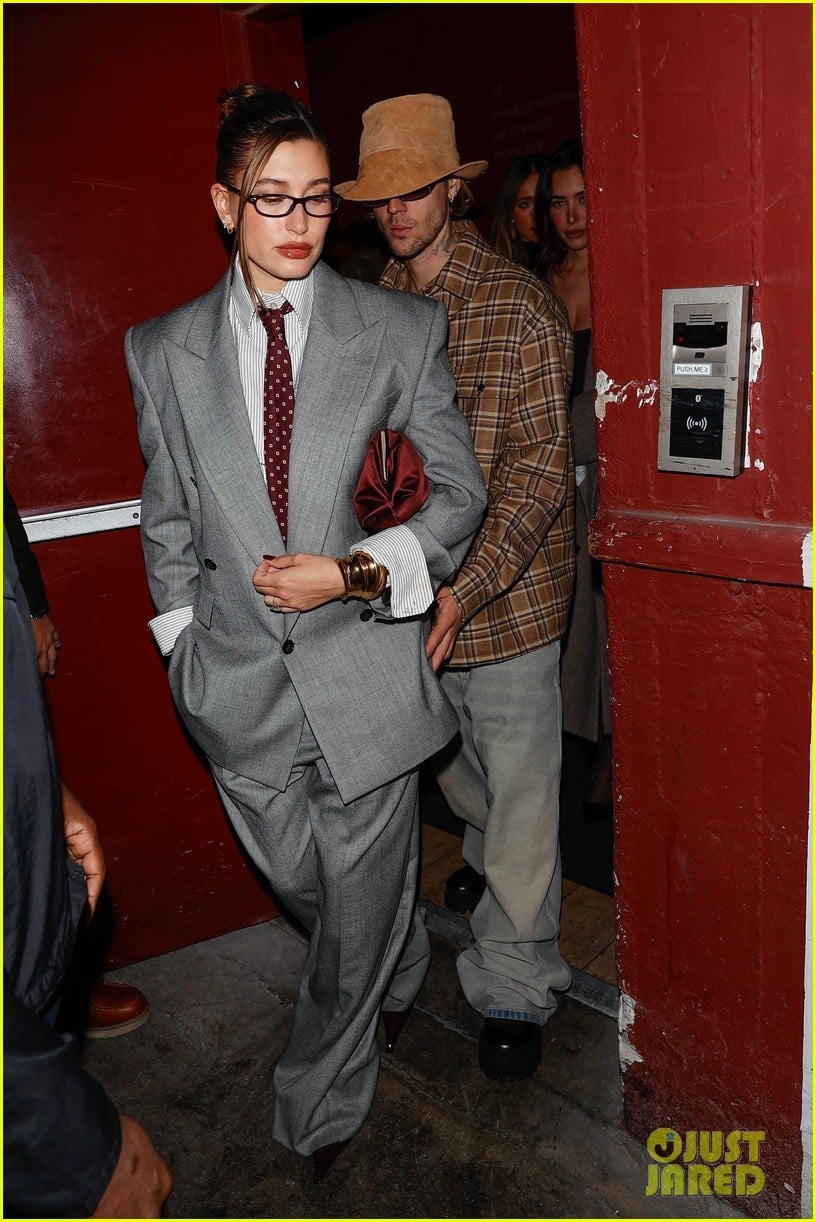 Hailey Bieber Throws Star-Studded Rhode Party with Husband Justin ...