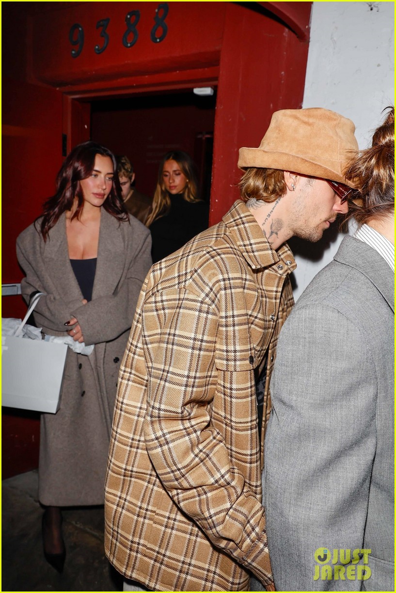 Hailey Bieber Throws Star-Studded Rhode Party with Husband Justin ...