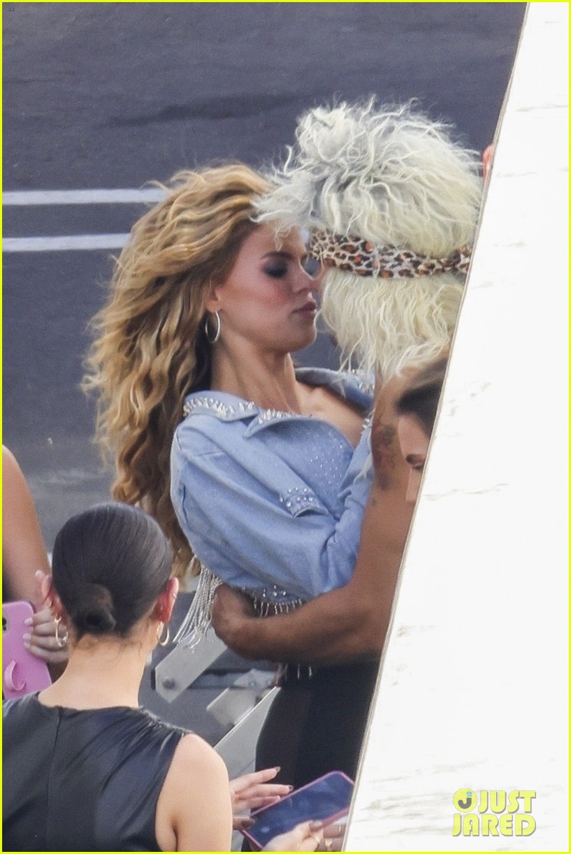 New Couple Brooks Nader & Gleb Savchenko Spotting Kissing, Flaunting ...