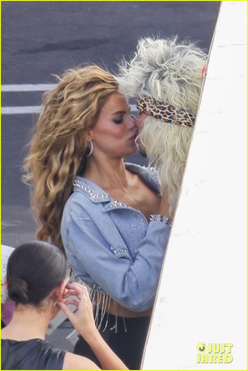 New Couple Brooks Nader & Gleb Savchenko Spotting Kissing, Flaunting ...