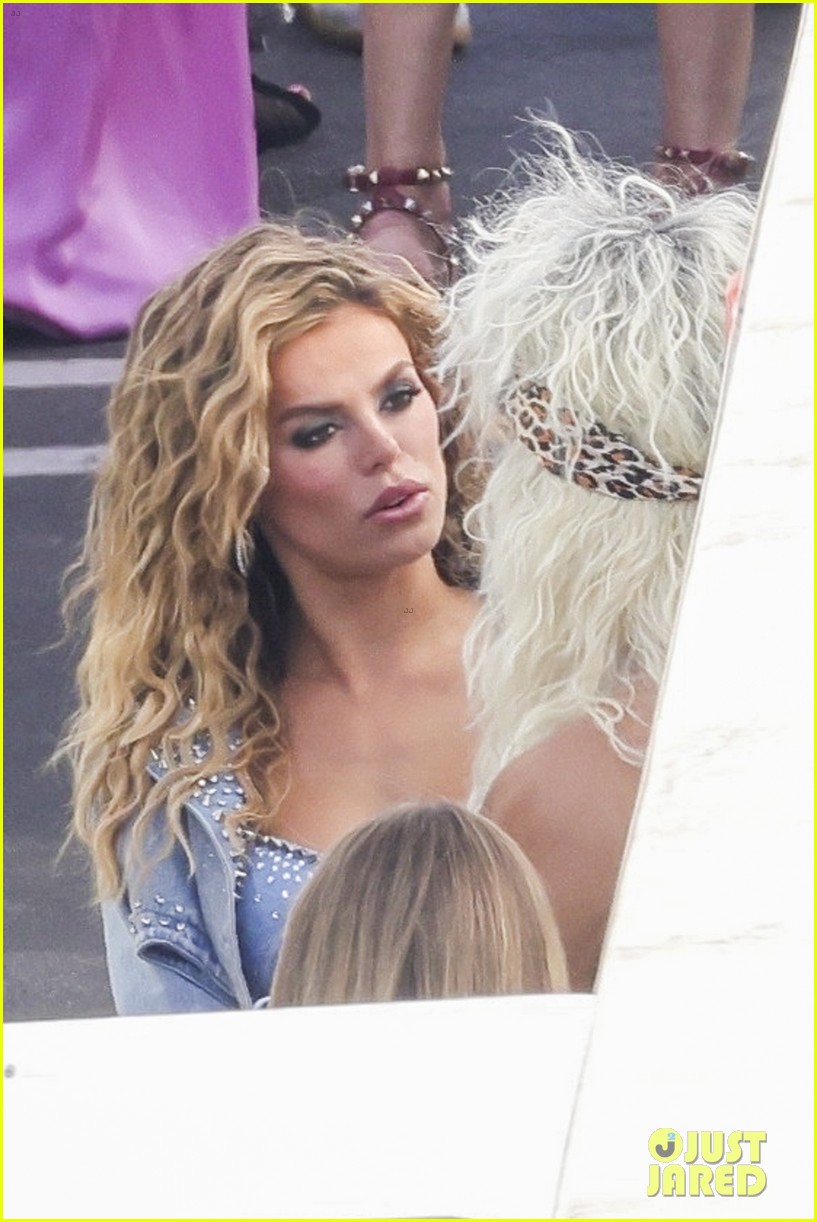 New Couple Brooks Nader & Gleb Savchenko Spotting Kissing, Flaunting ...