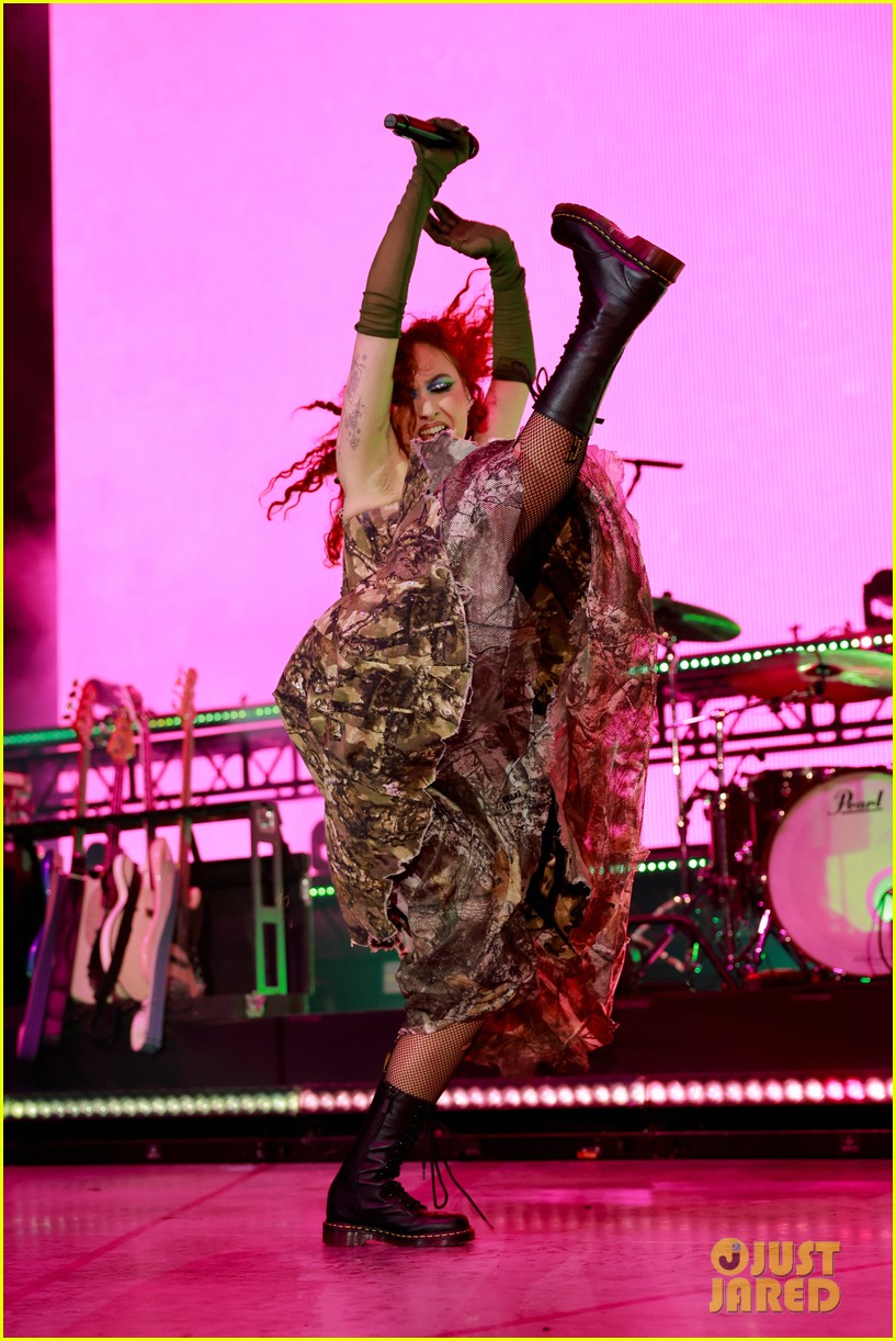 Chappell Roan Continues 'Midwest Princess Tour' After Canceling ...