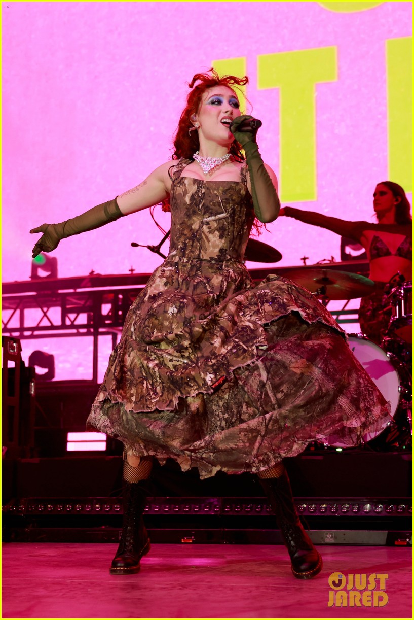 Chappell Roan Continues 'Midwest Princess Tour' After Canceling ...