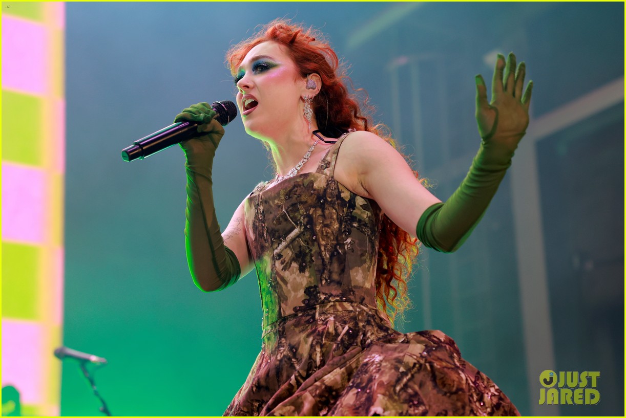 Chappell Roan Continues 'Midwest Princess Tour' After Canceling ...