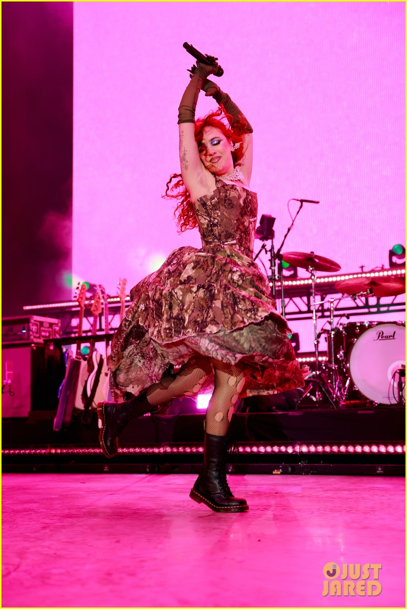 Chappell Roan Continues 'Midwest Princess Tour' After Canceling ...