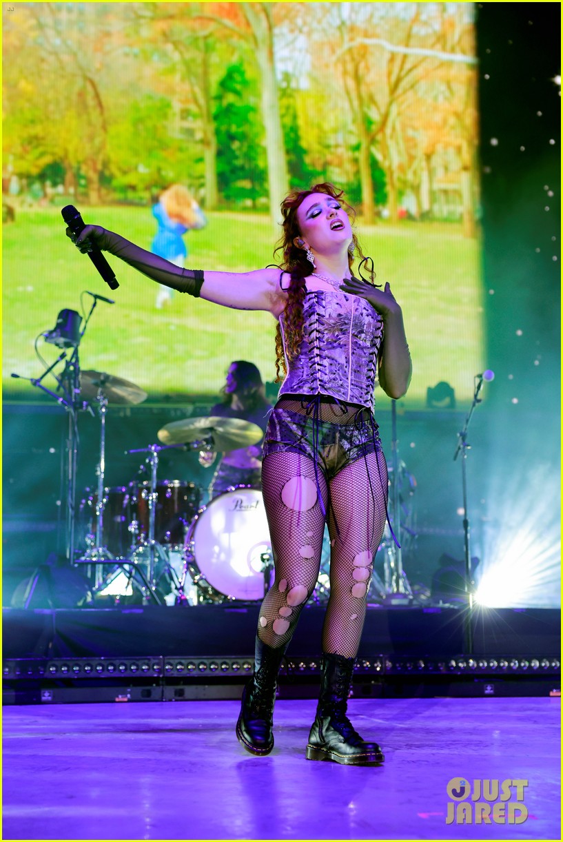 Chappell Roan Continues 'Midwest Princess Tour' After Canceling ...