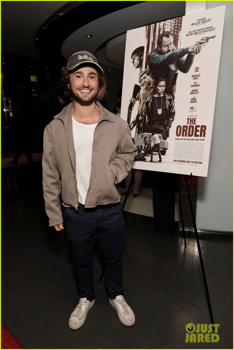 'Monsters' Actor Nicholas Alexander Chavez Meets Jude Law & Nicholas ...