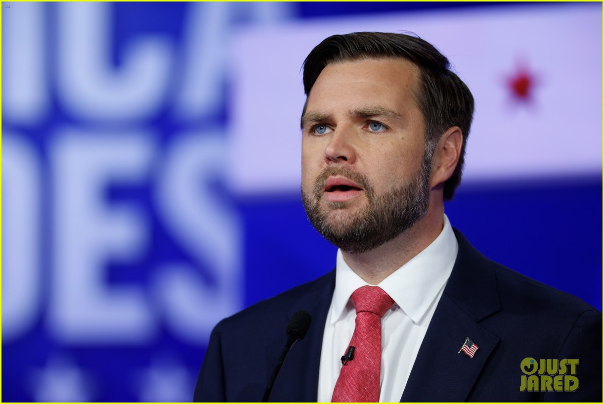 Here's Why CBS Muted Mics During VP Debate: JD Vance Complained About Being Fact Checked: Photo ...