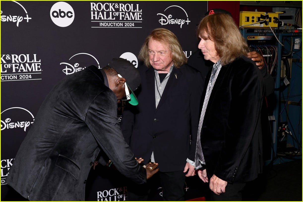 Flavor Flav Proves He's the Music Industry's Biggest Hype Man While ...