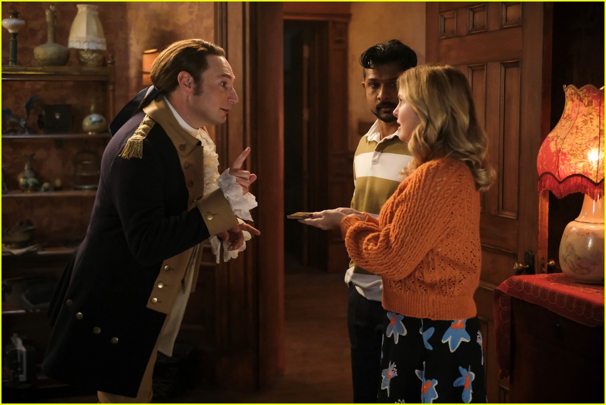 'Ghosts' Season 4 Spoilers & Cast Changes - 2 Stars Join, 10 Returning!: Photo 5085178 | Photos ...