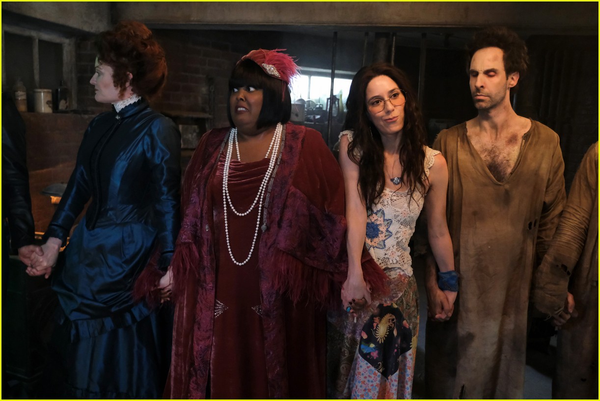 'Ghosts' Season 4 Spoilers & Cast Changes - 2 Stars Join, 10 Returning ...