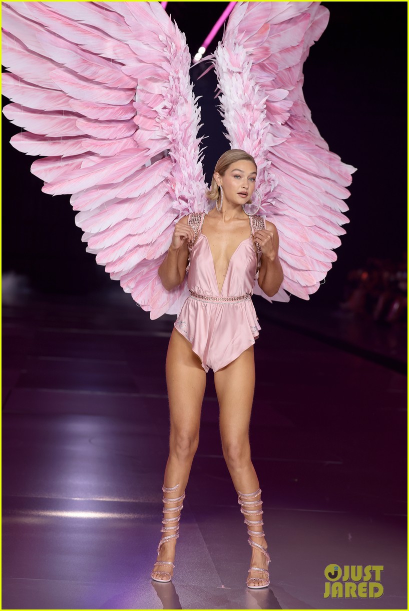 Buy Gigi Hadid's Exact Outfit from Victoria's Secret Fashion Show 2024 for Just $80!: Photo ...
