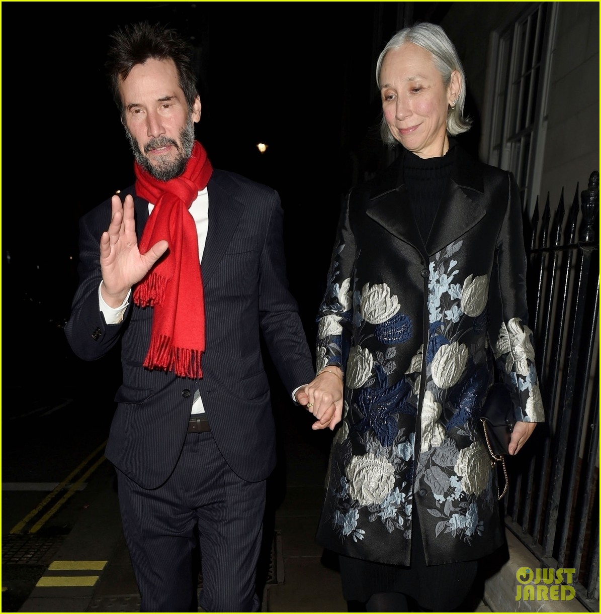 Keanu Reeves & Girlfriend Alexandra Grant Hold Hands on Date Night in ...