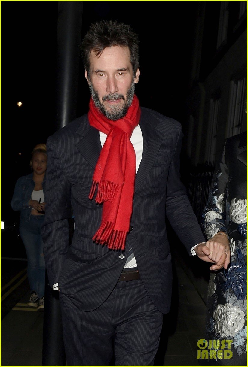 Keanu Reeves & Girlfriend Alexandra Grant Hold Hands on Date Night in ...