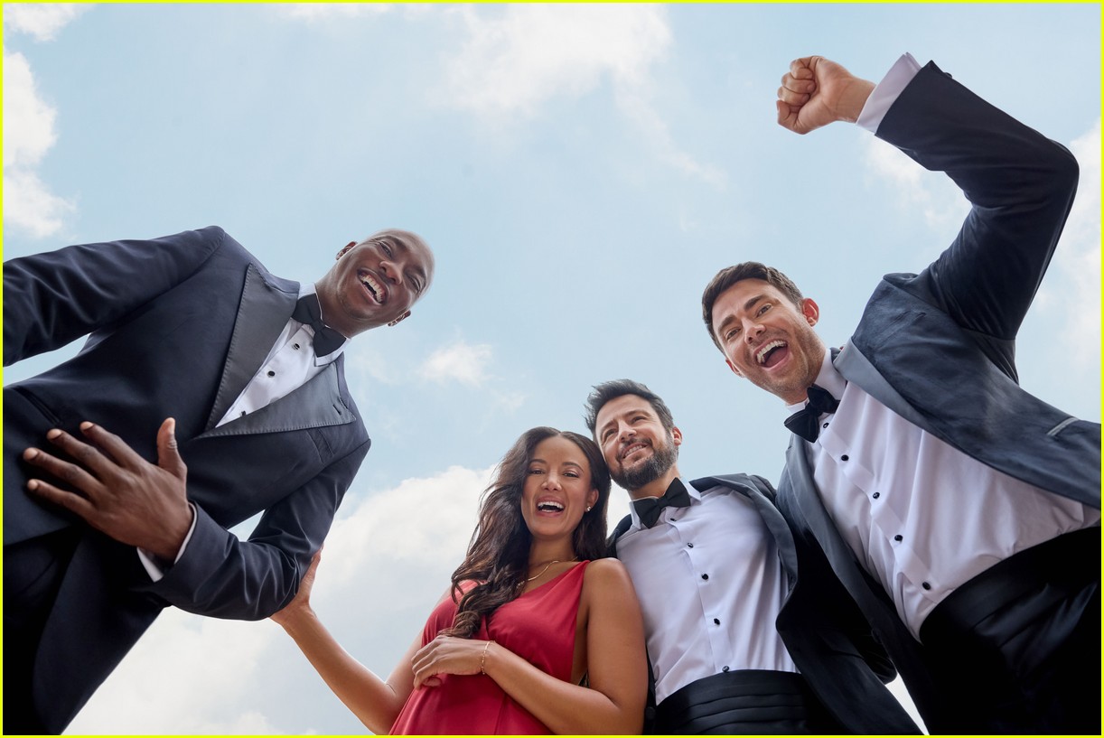 'The Groomsmen First Look' Cast - Hallmark Favorites Jonathan Bennett ...