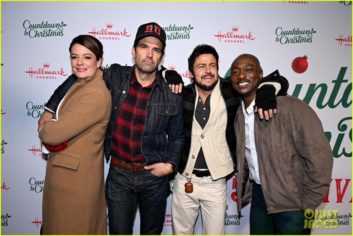 Tyler Hynes, Andrew Walker & Paul Campbell Reunite, Join Hallmark's ...