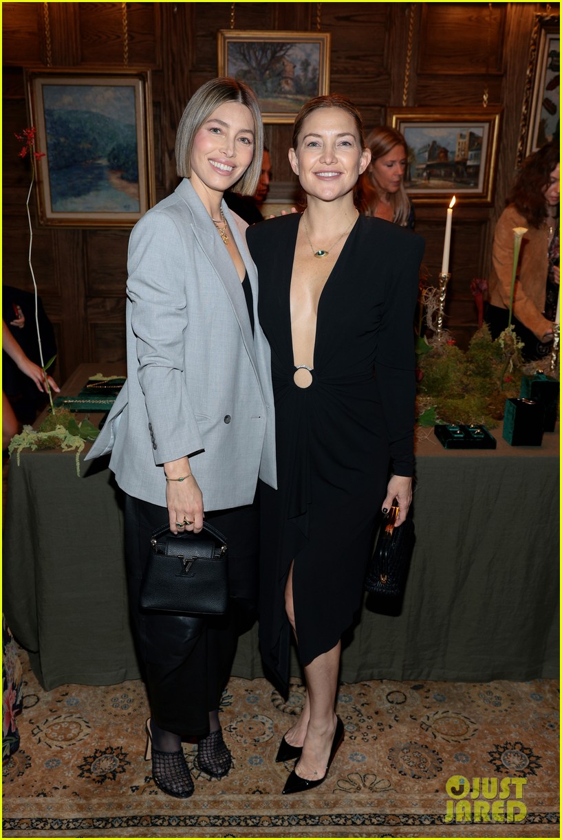 Kate Hudson & Jessica Biel Hang Out Together at Ophelia Eve Jewelry ...