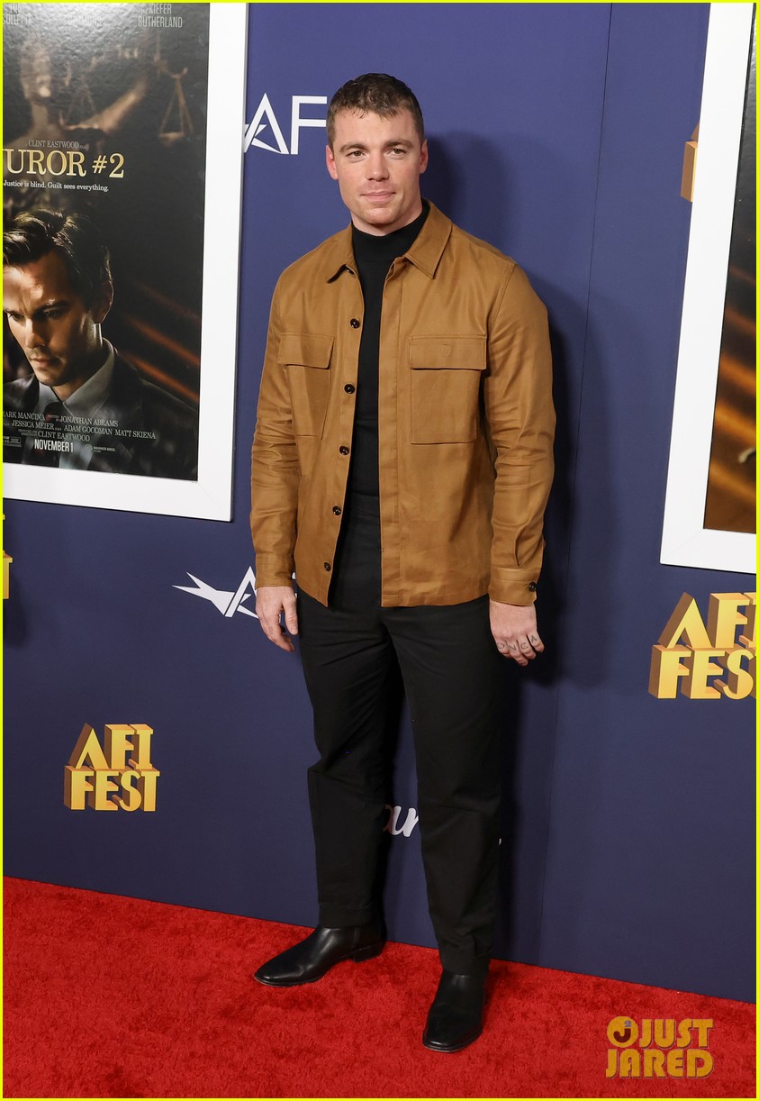 Nicholas Hoult Joins Zoey Deutch, Leslie Bibb, & Toni Collette at ...