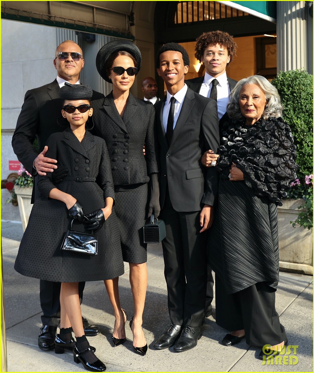 Kristin Davis Films 'And Just Like That' Scenes With Sarah Jessica ...