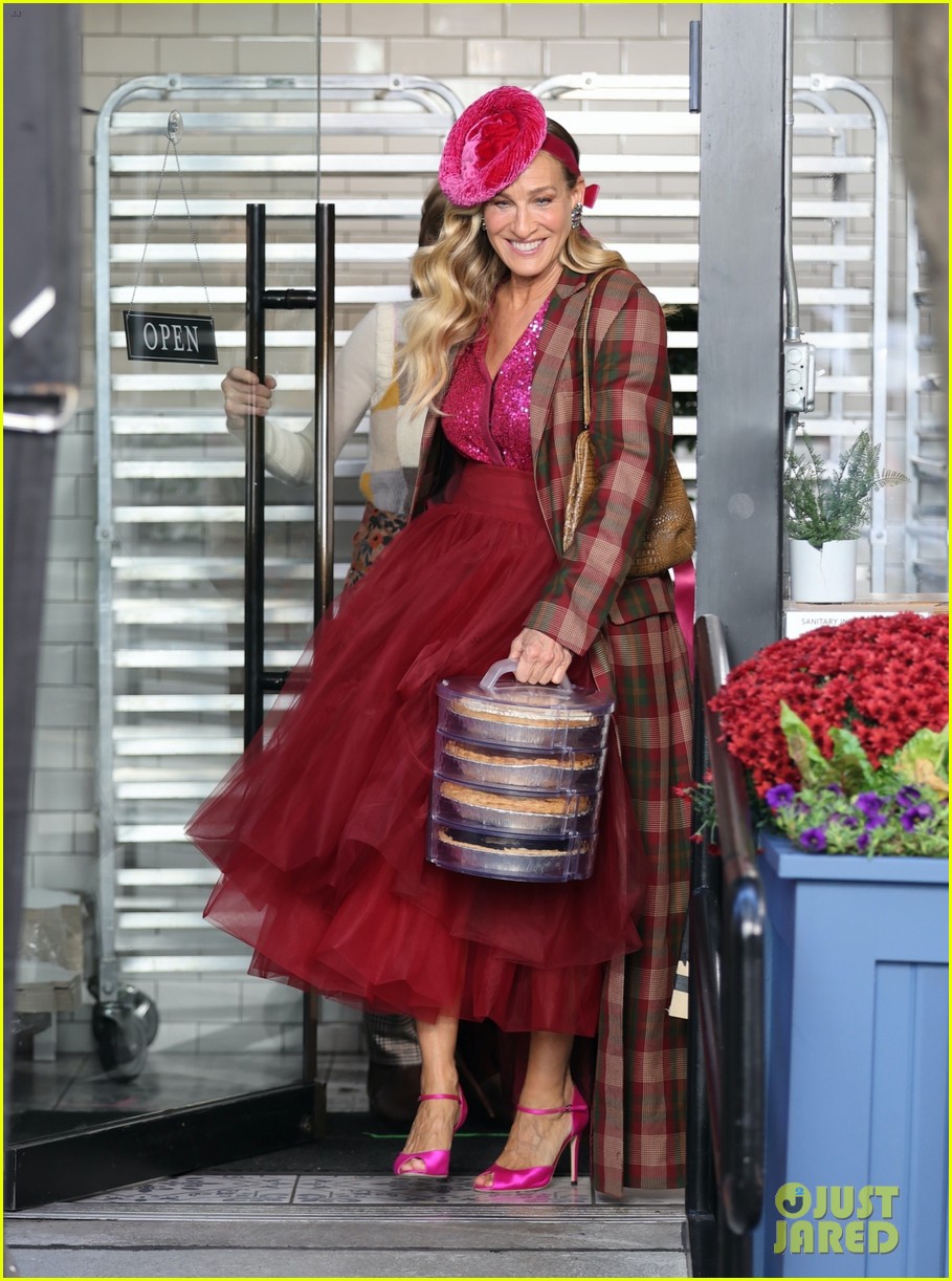 Kristin Davis Films 'And Just Like That' Scenes With Sarah Jessica ...