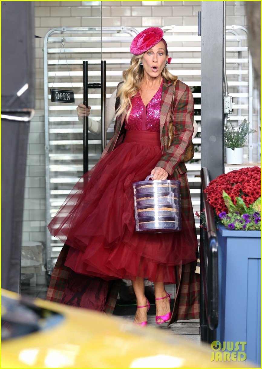 Kristin Davis Films 'And Just Like That' Scenes With Sarah Jessica ...