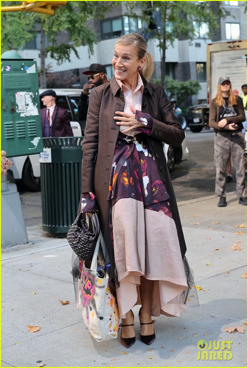 Kristin Davis Films 'And Just Like That' Scenes With Sarah Jessica Parker, Nicole Ari Parker ...